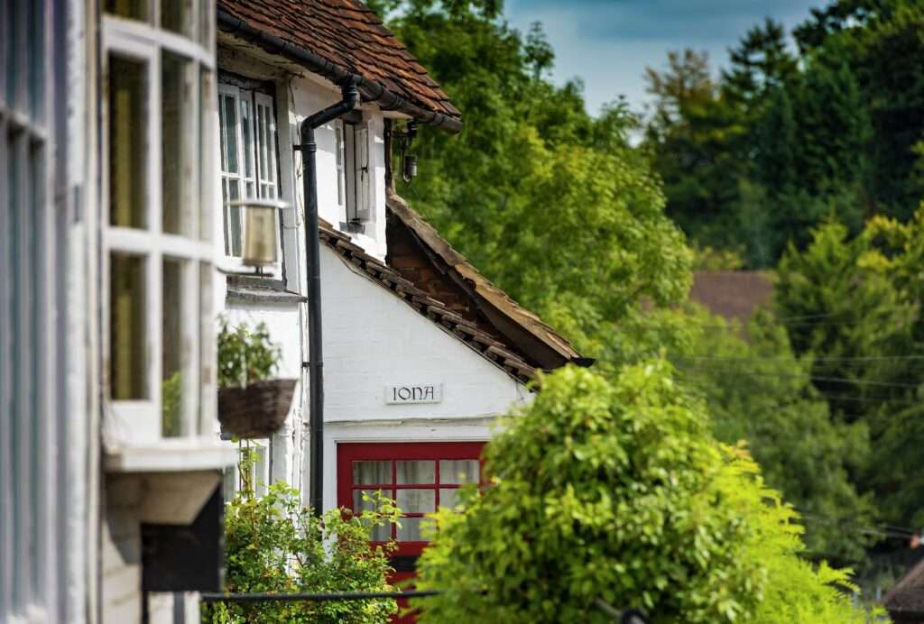 Navigate the Market with Ease: Tips & Resources for Homeowners - Robert ...